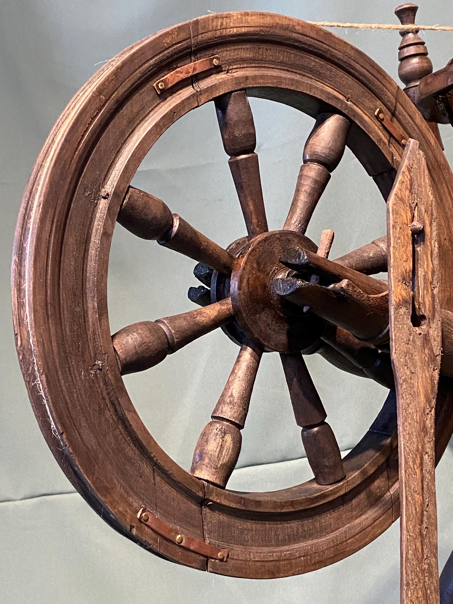 Small Working Spinning Wheel Vintage Spinning Tool Manual Spinning ...