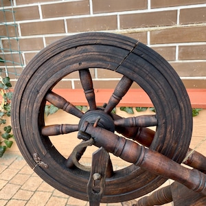 Small Working Spinning Wheel Vintage Spinning Tool Manual Spinning ...