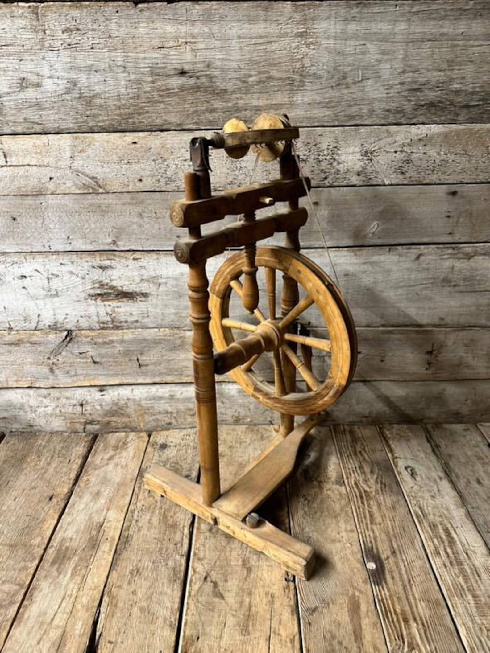 Small Working Spinning Wheel Vintage Spinning Tool Manual Spinning ...