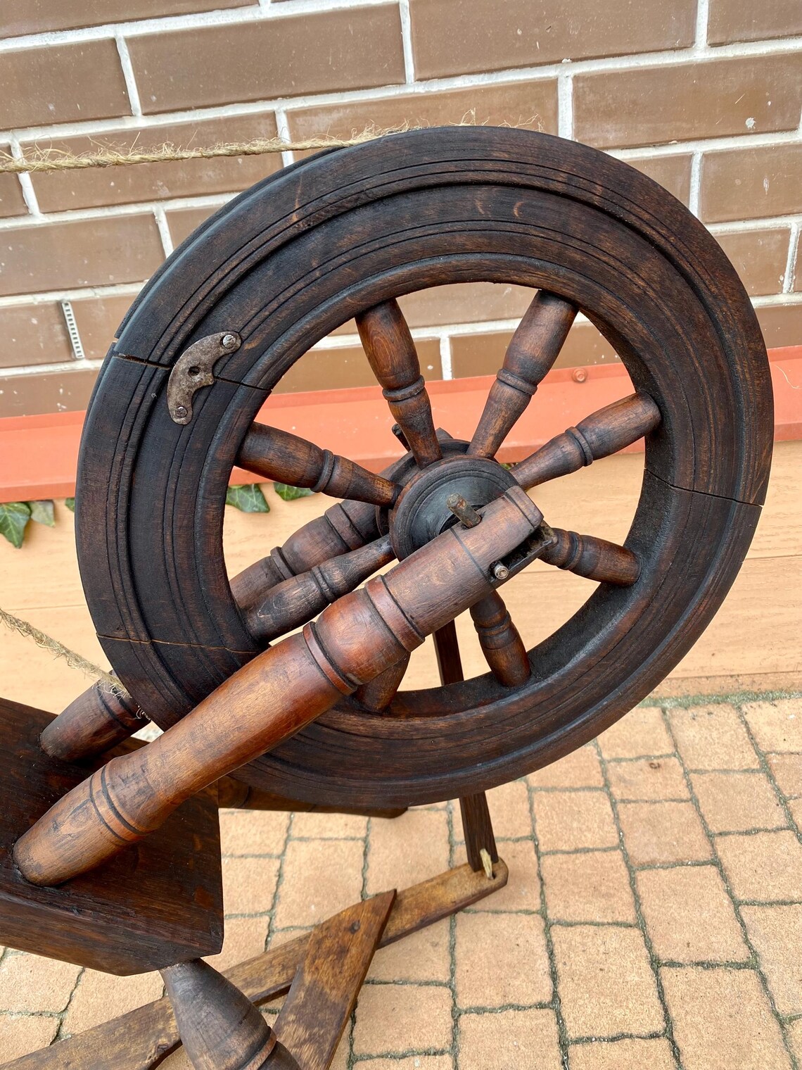 Small Working Spinning Wheel Vintage Spinning Tool Manual Spinning ...