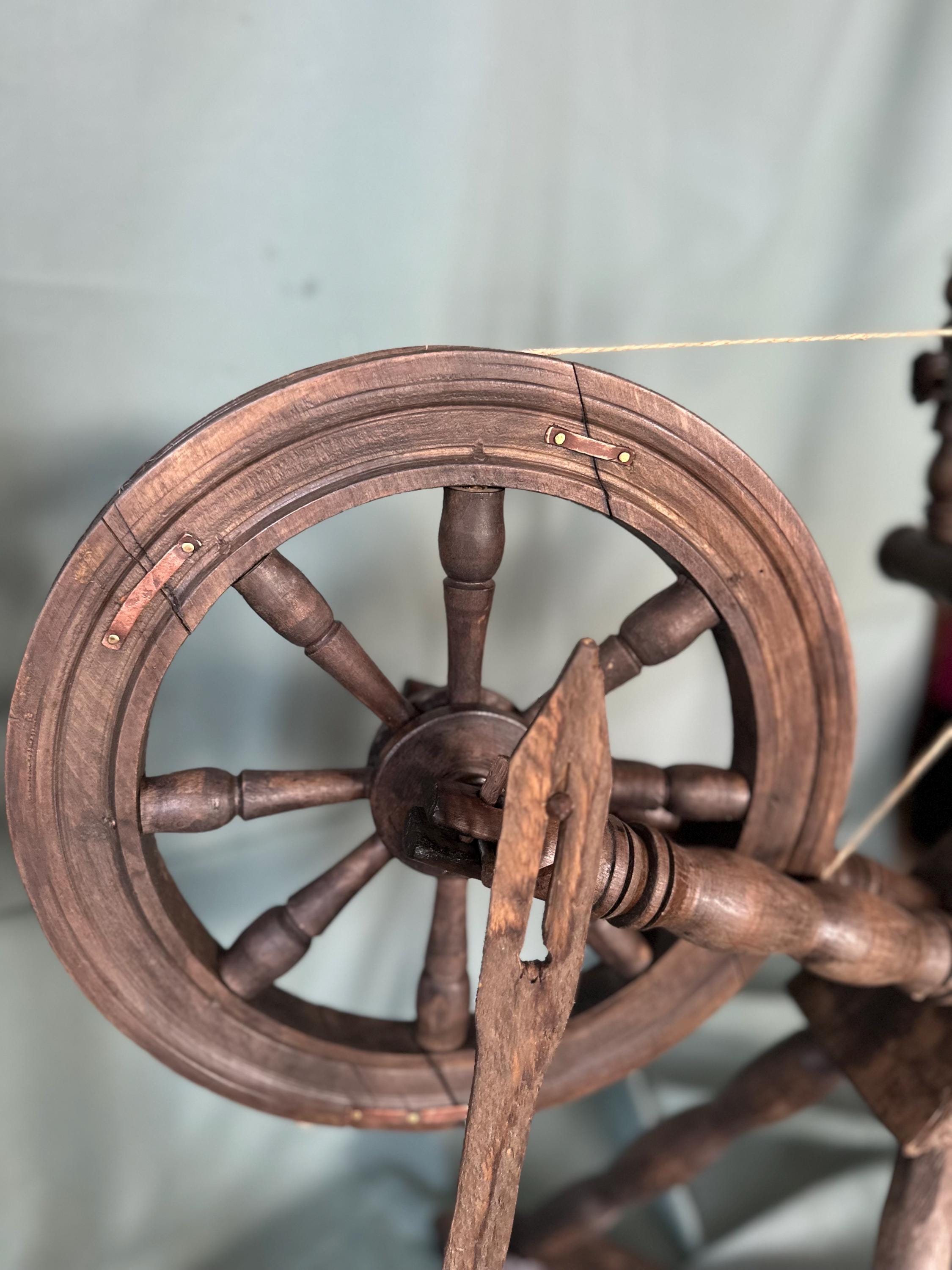 Small Working Spinning Wheel Vintage Spinning Tool Manual Spinning ...