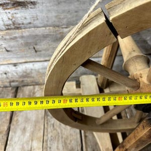 Small Working Spinning Wheel Vintage Spinning Tool Manual Spinning ...