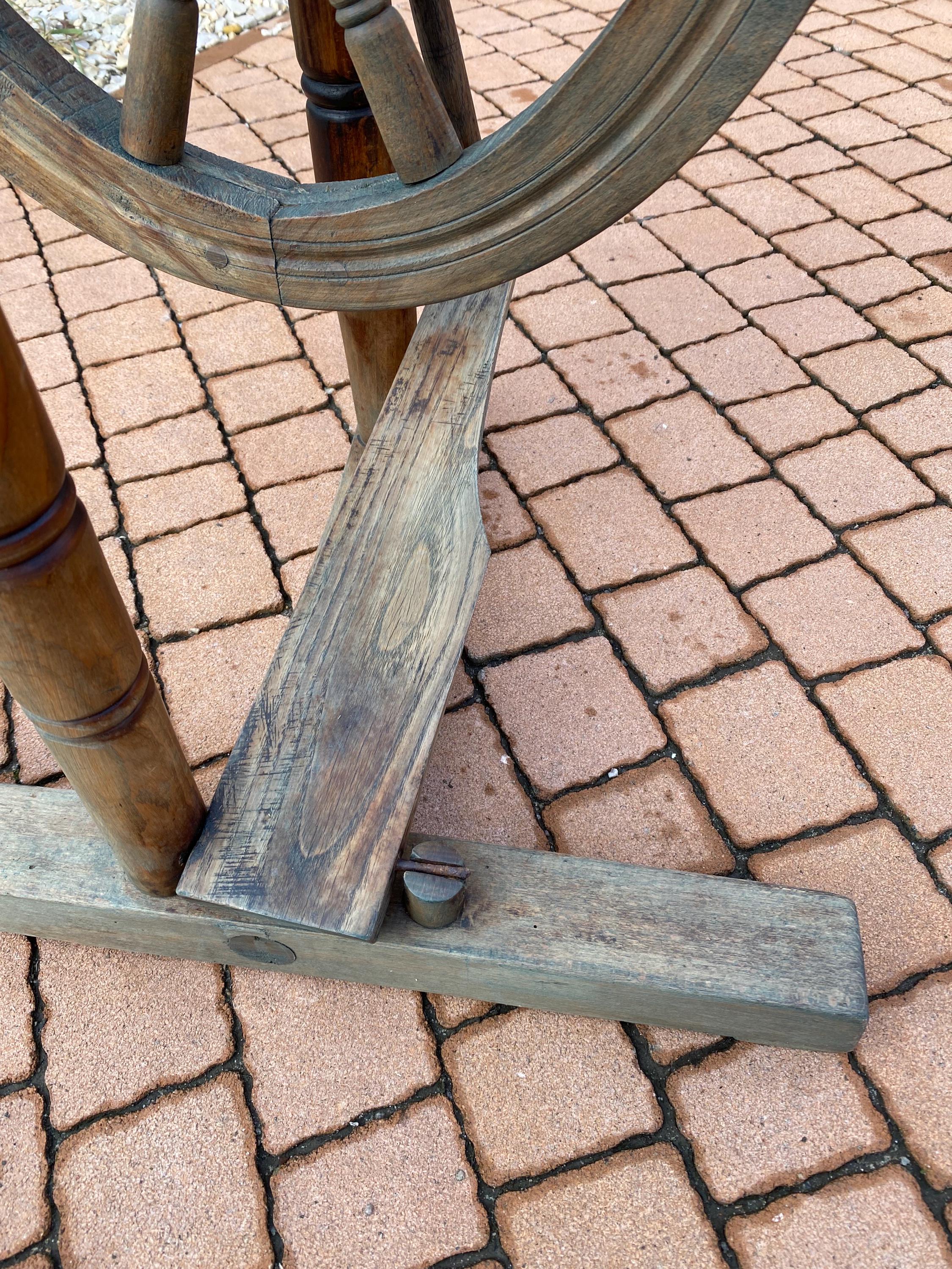Small Working Spinning Wheel Vintage Spinning Tool Manual Spinning ...