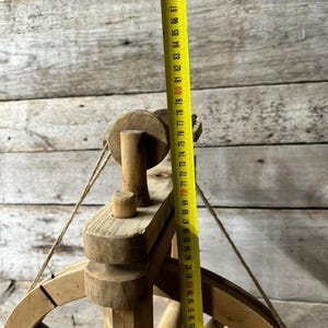 Small Working Spinning Wheel Vintage Spinning Tool Manual Spinning ...