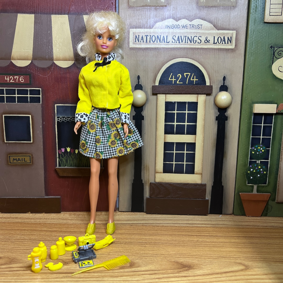 Vintage 1998 Barbie Doll Blonde Hair Purple Eyes With Yellow Sunflower ...