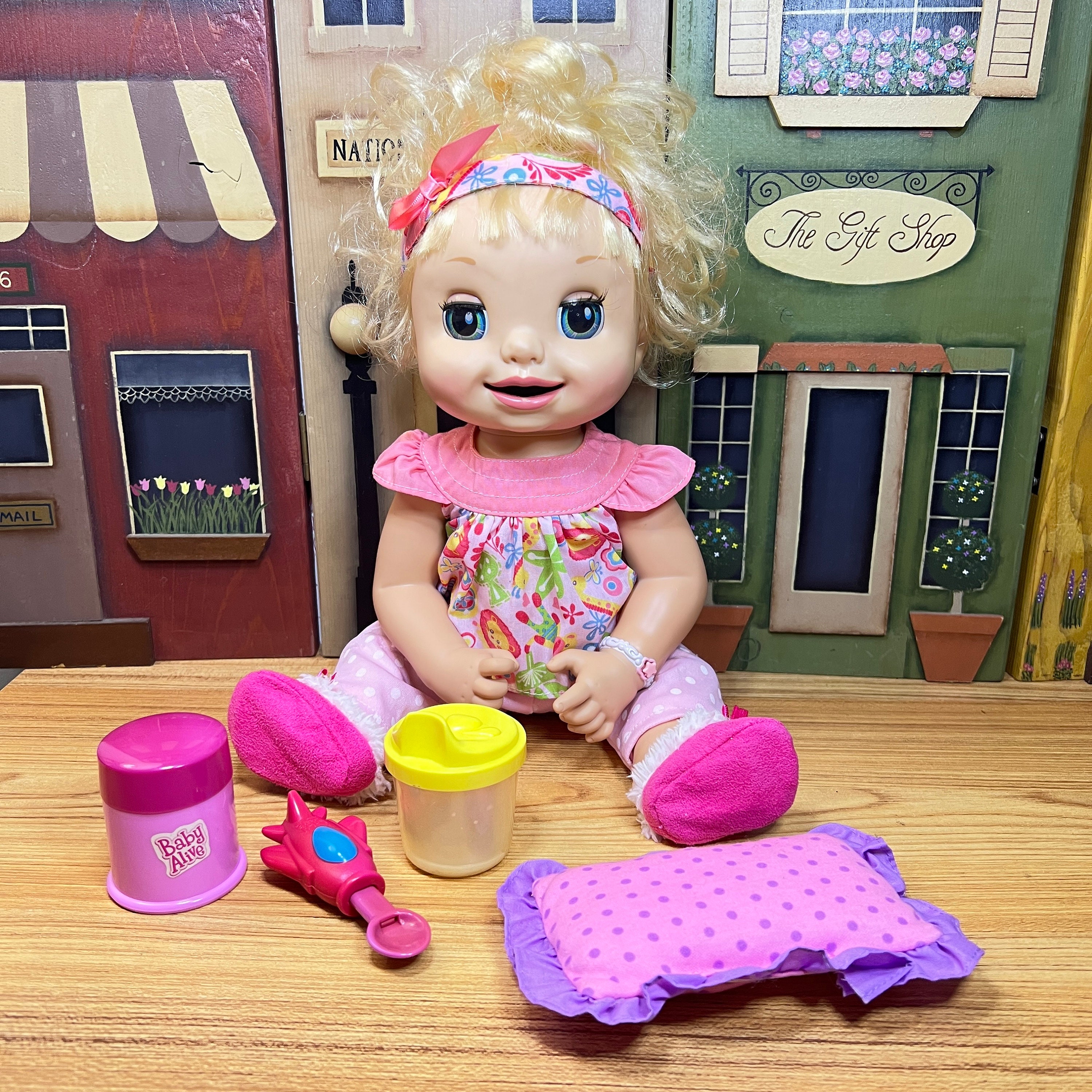 Rare Vintage 2000 s Talking English Soft Face Baby Alive Learn to Potty Doll Moving Mouth Opens Closes Eyes Interactive Blonde Blue Eyes 15