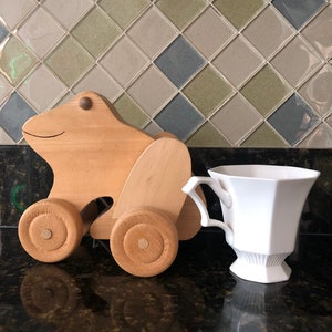Frog Pull Toy, Large Wood Frog Pull Toy, Handmade Wood Frog, Vintage ...