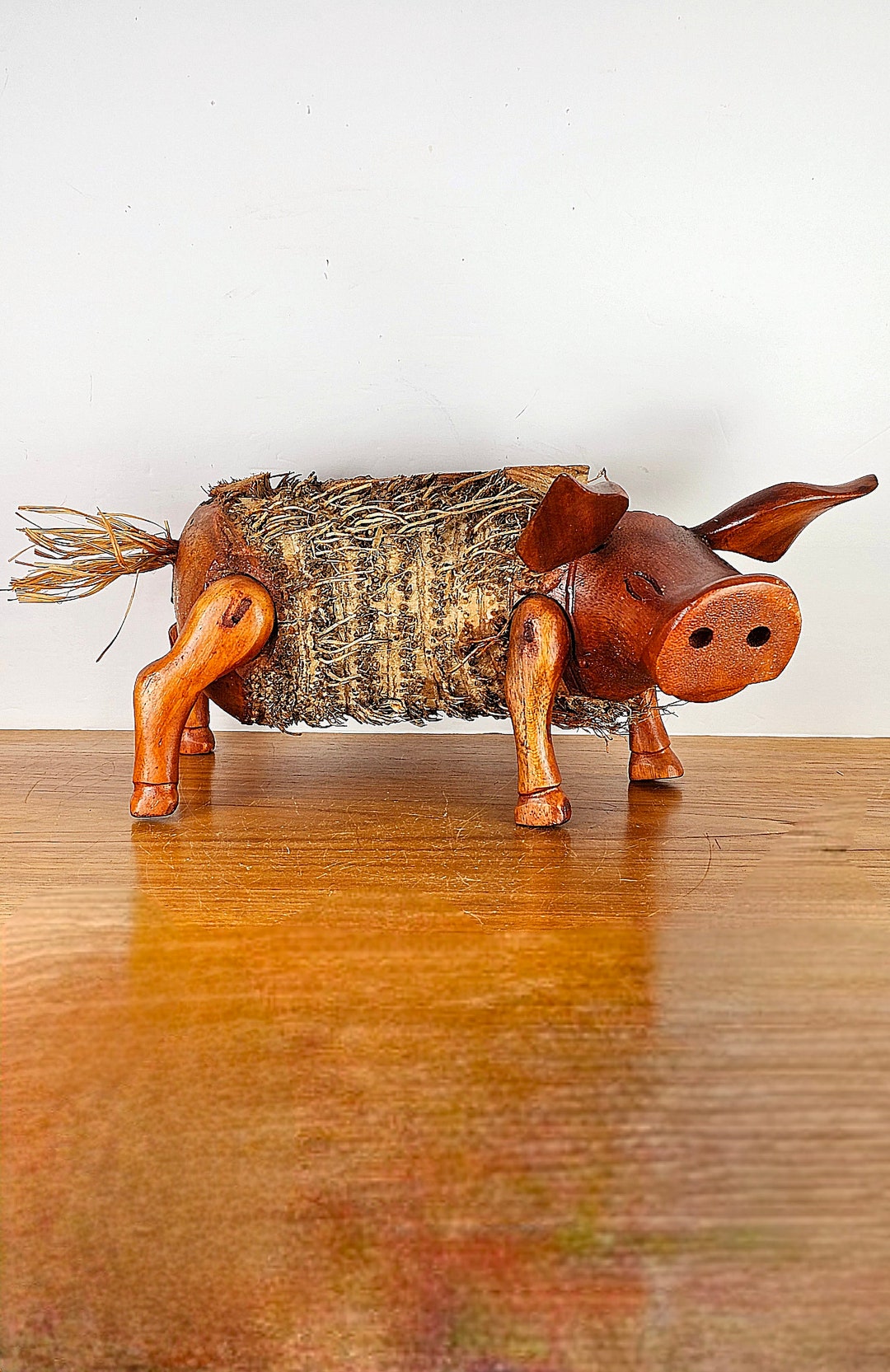 Vintage Chinese/ Japanese / Asian Carved Bamboo Root Pig Sow Sculpture ...