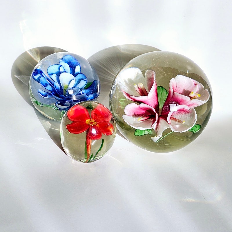 Flower Paperweight - Etsy