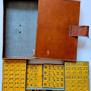 Vtg Antique Chinese Mahjong Game Set Mah-jongg Mah Jong Leather Case ...