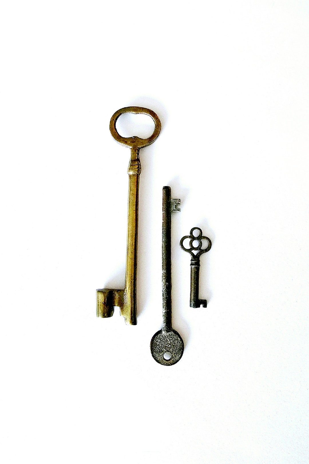Antique Skeleton Keys, Vintage Keys, Set of 3 Steampunk Keys, Old Keys ...