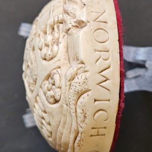 Vintage NOAH'S ARK Paperweight Norwich Cathedral Medieval Pilgrimage ...