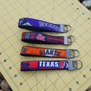 21 Different MLB - Key Fob - Etsy