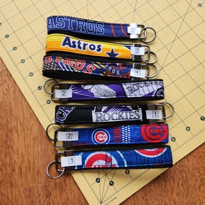 21 Different MLB - Key Fob - Etsy