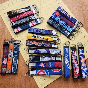 21 Different MLB - Key Fob - Etsy