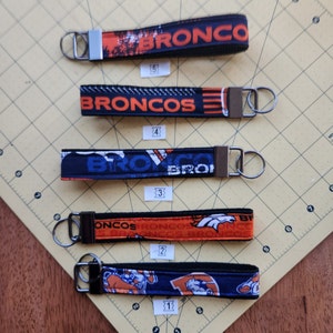 25 Different NFL - Key Fob - Etsy