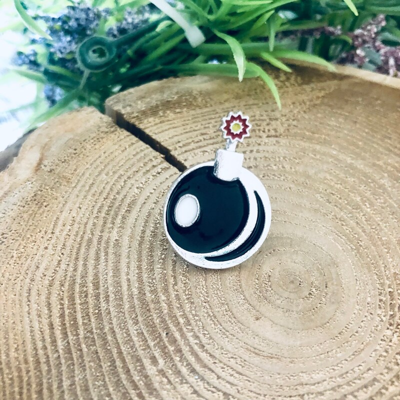 Bombshell Jewellery - Etsy