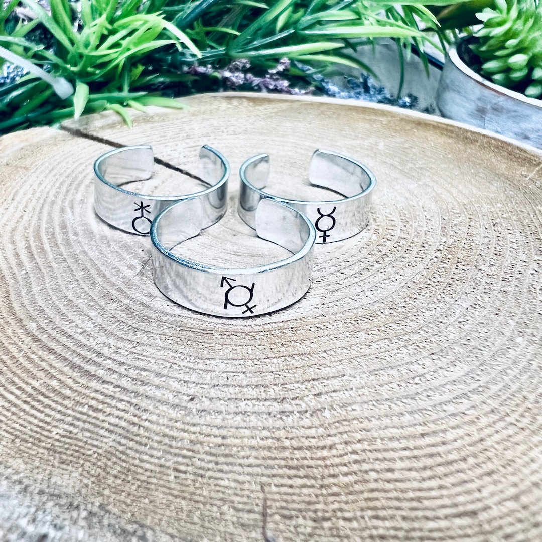 Gender Symbol Ring | Hypoallergenic and Tarnish-free | Lightweight and ...
