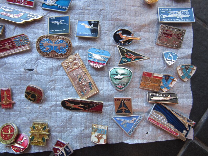 55 Pcs Vintage Soviet AEROFLOT Plane / Russia Air Force Pin Badge - Etsy