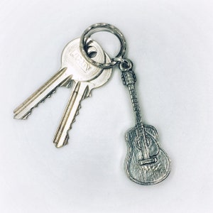 Guitar Key Ring, Handmade UK Modern English Pewter, Guitar Keychain - Etsy