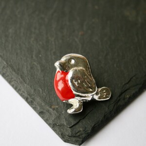Robin Pin Badge, Handmade Modern English Pewter, Robin Red Breast Gift ...