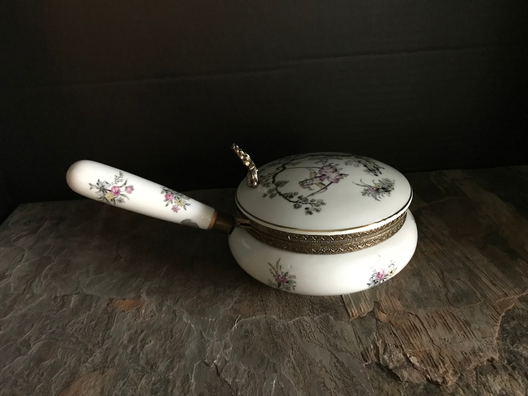 Buy 1960's Porcelain Butler Pan Online in India - Etsy