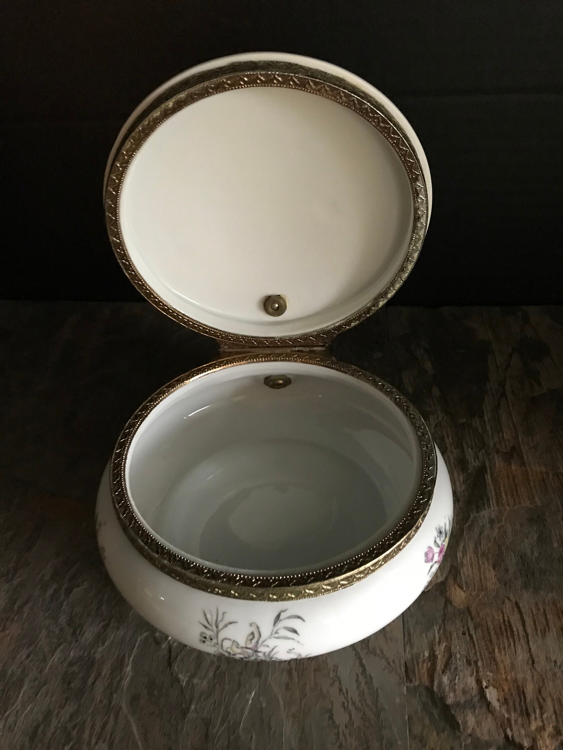 Buy 1960's Porcelain Butler Pan Online in India - Etsy