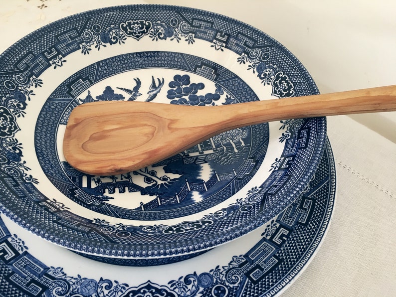Blue Willow Serving Bowl 8 Inch Round | Etsy
