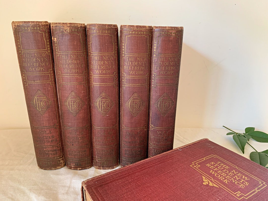 Antique Reference Book Set, the New Student's Reference Work, 1919, 6 ...