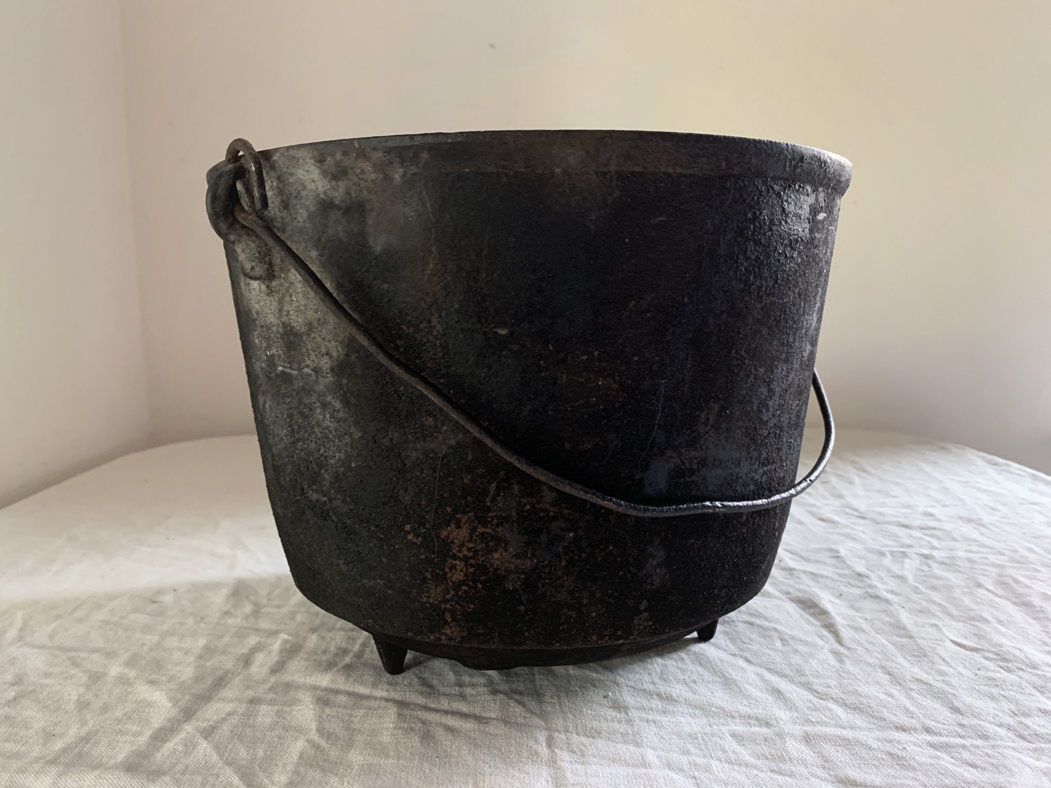 Antique Cast Iron Cauldron - Etsy