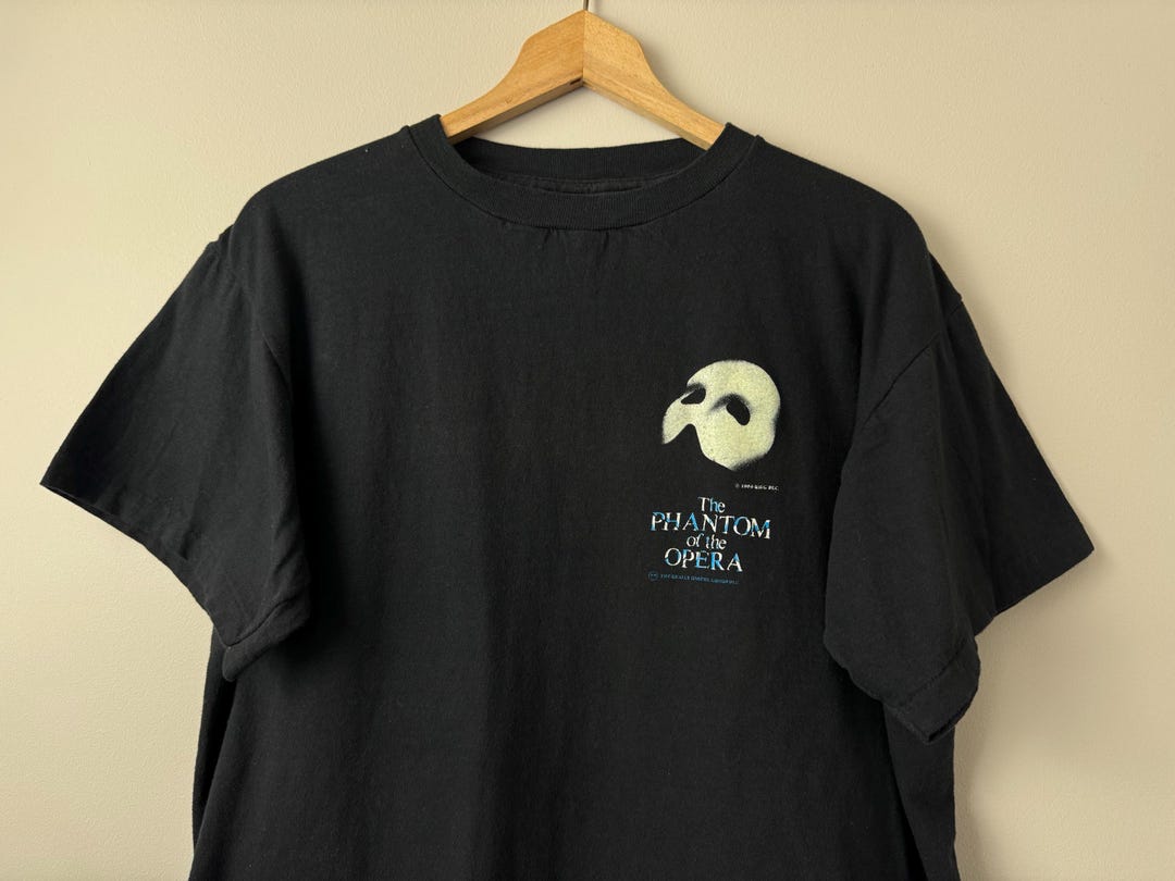 1986 Vintage Glow in the Dark Phantom of the Opera Logo Graphic Single ...