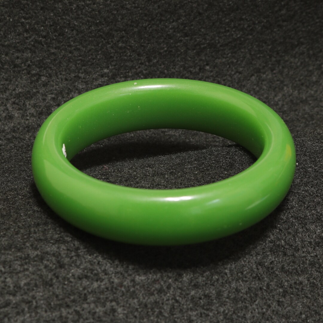 Handmade Bangle Style Handmade Jewelry Fashionable Bangle Green Jade handmade-bangle-style-handmade-jewelry-fashionable-bangle-green-jade