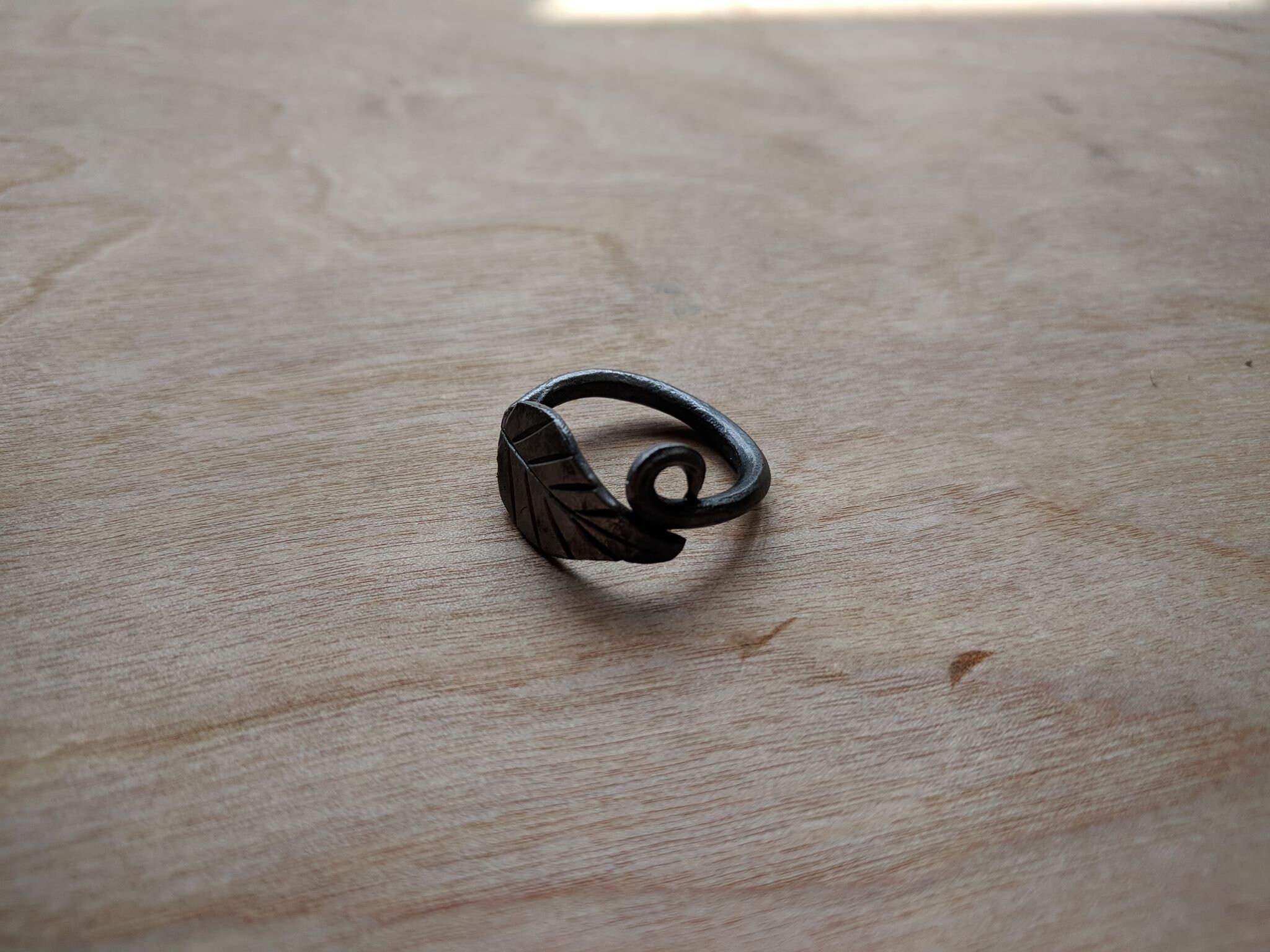 Blacksmith Leaf Ring - Etsy UK