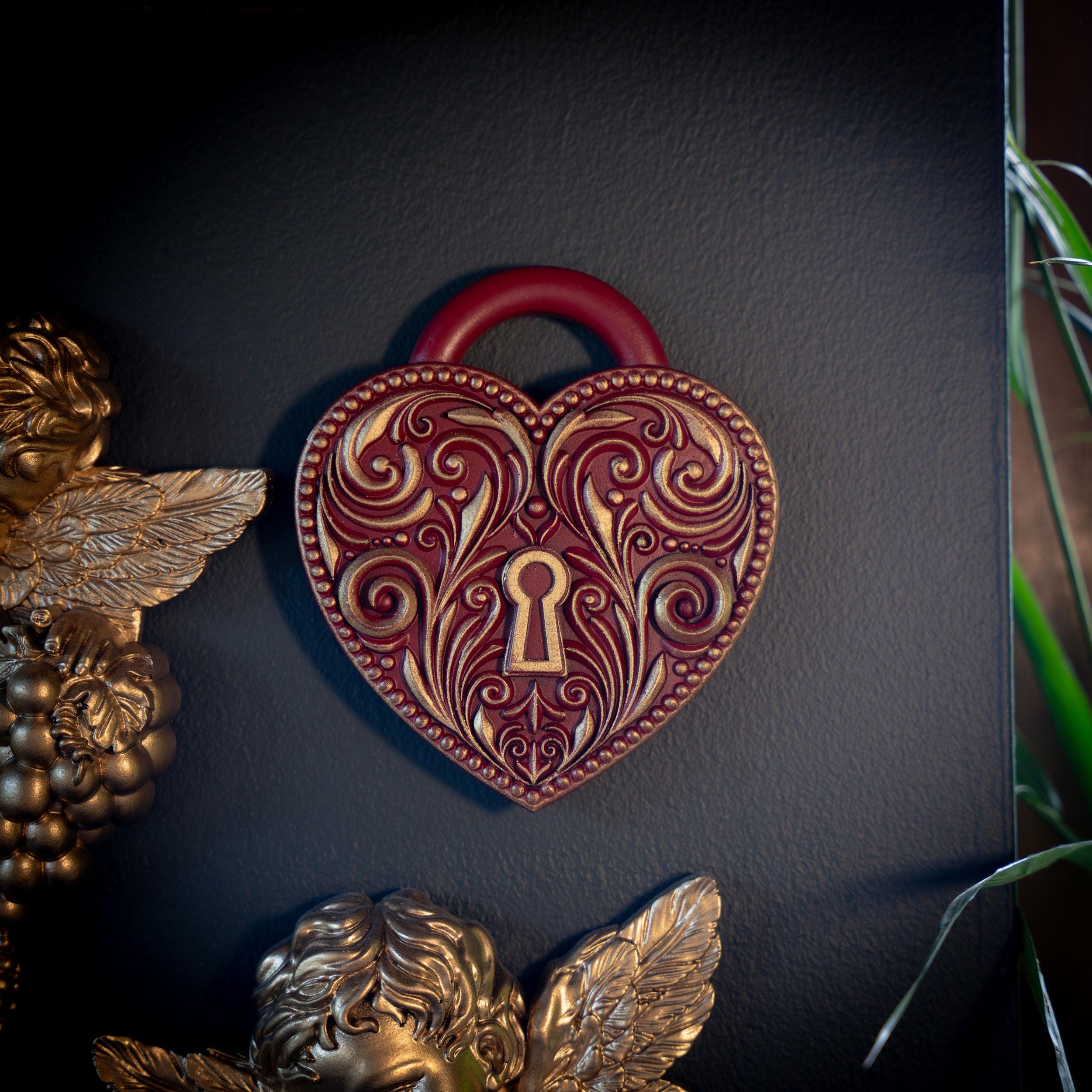 Heart Locket Wall Plaque | Gothic Wall Plaque | Gothic Home Decor ...