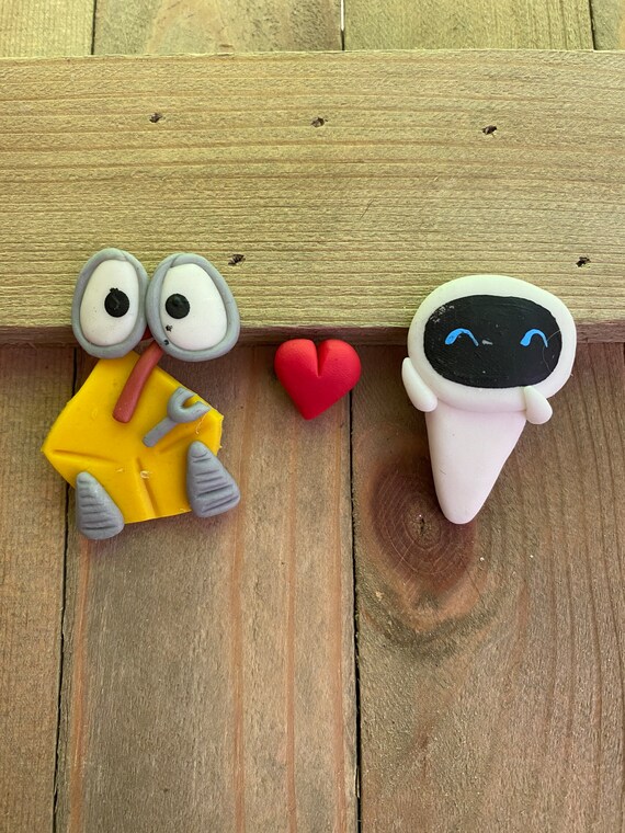 Wall-e and Eva Pin Set - Etsy