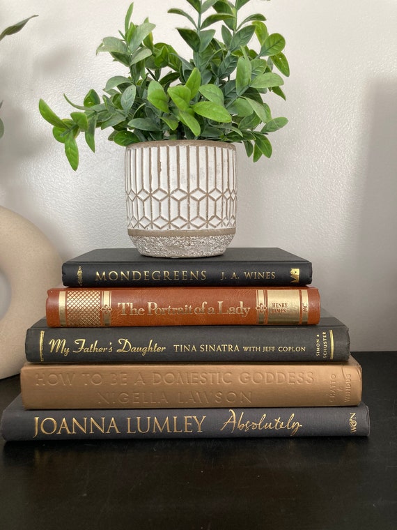 Decor Stacked Books: A Creative Guide to Elevating Your Space – Decor