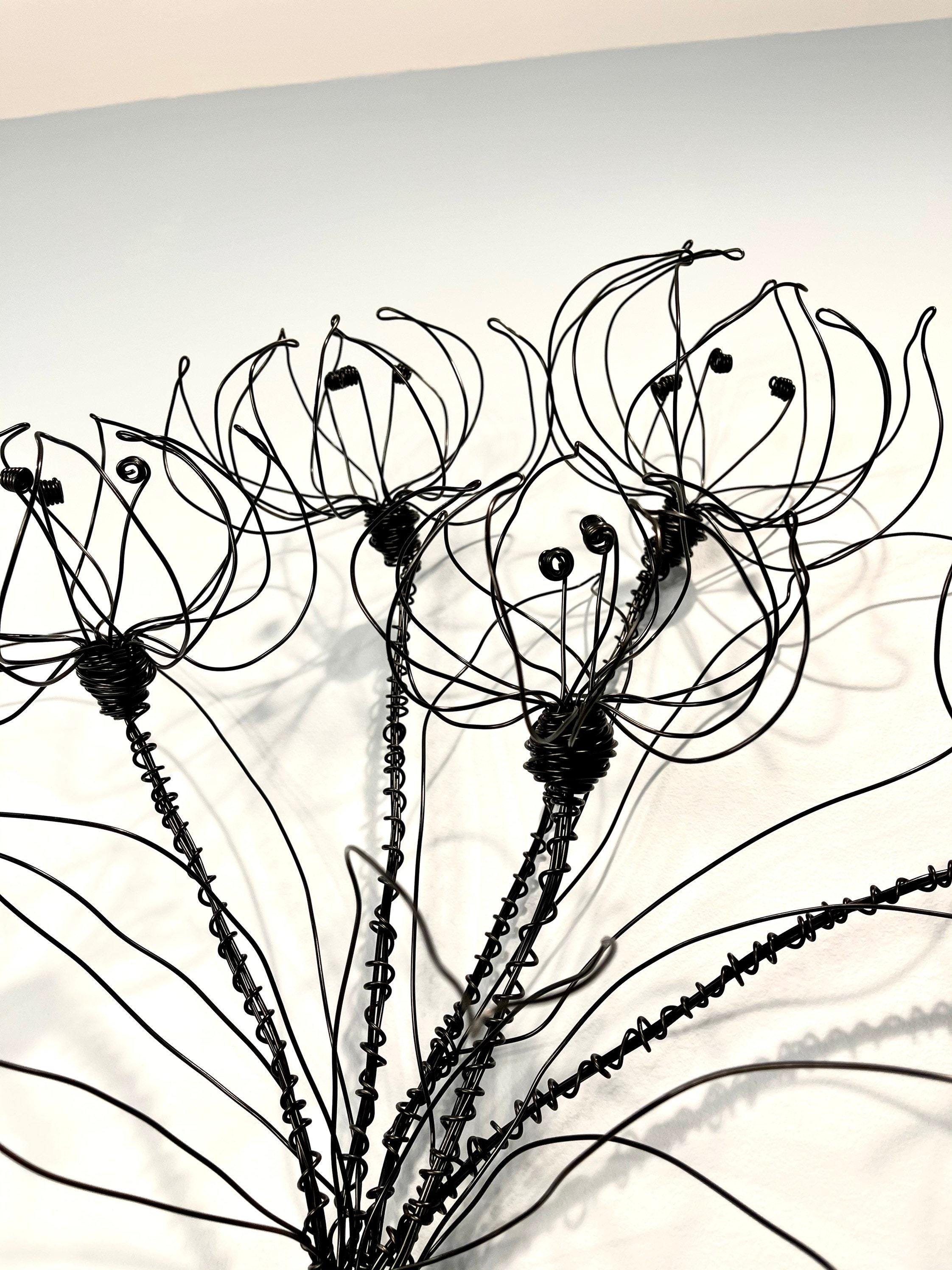 Tulips Wire flower wall decor 5 Tulips in a bouquet | Etsy