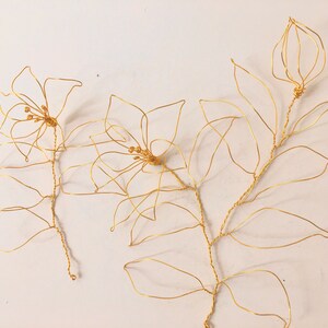 Home Decor, Wall Decor, Wire Art. Gold Lilies. 2wire Flowers With Stems ...