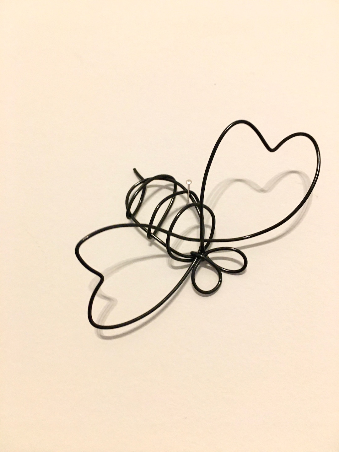 Home Decor, Wall Decor, Wire Art. Bee. Bedroom. Dorm Room. Gold. Black ...