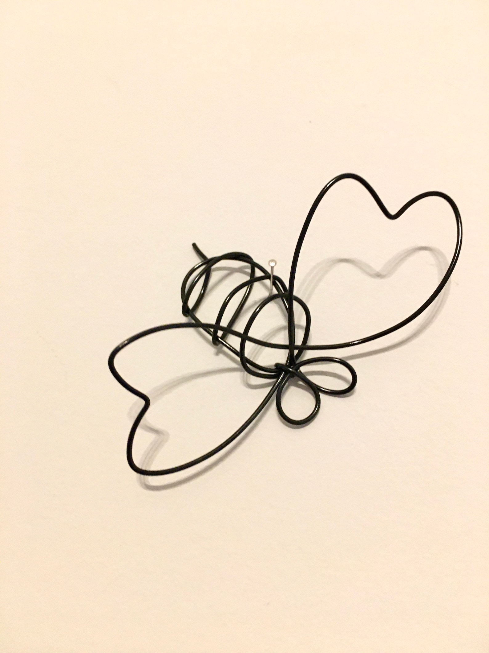Home Decor, Wall Decor, Wire Art. Bee. Bedroom. Dorm Room. Gold. Black ...