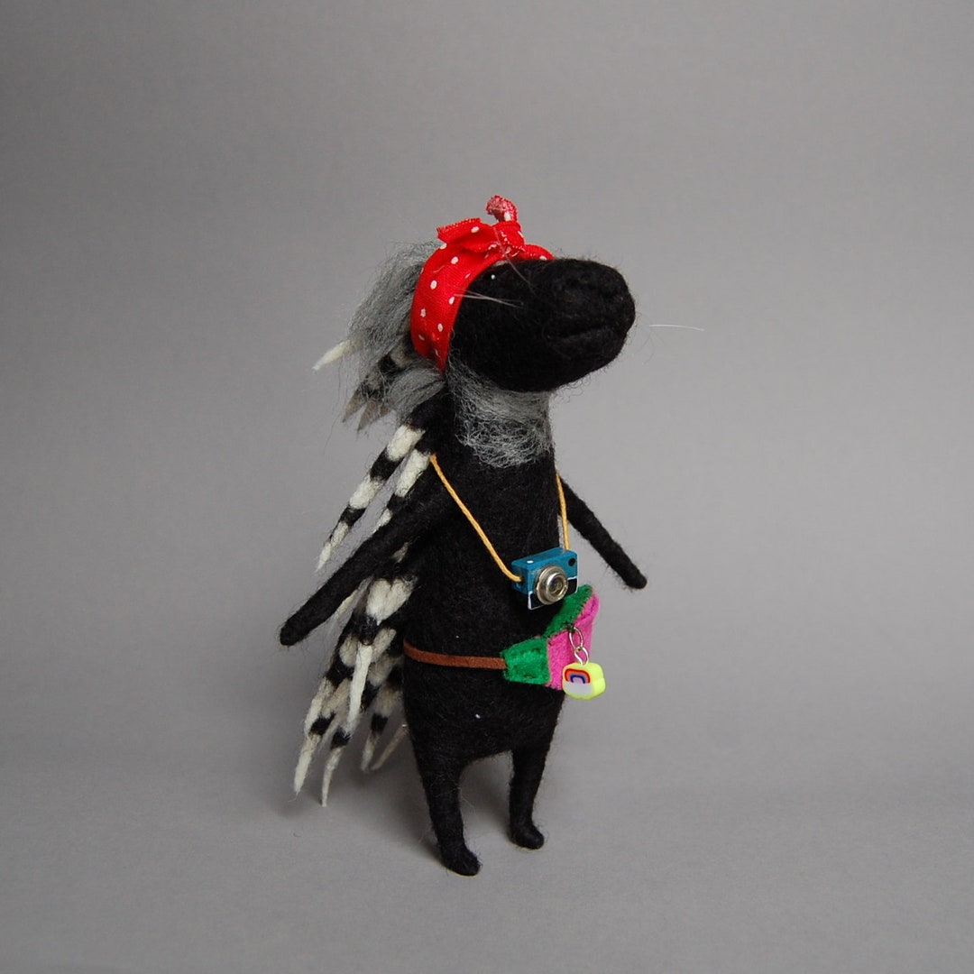 Porcupine With a Bumbag Needle Felt Animals Felted Sculpture Porcupine ...