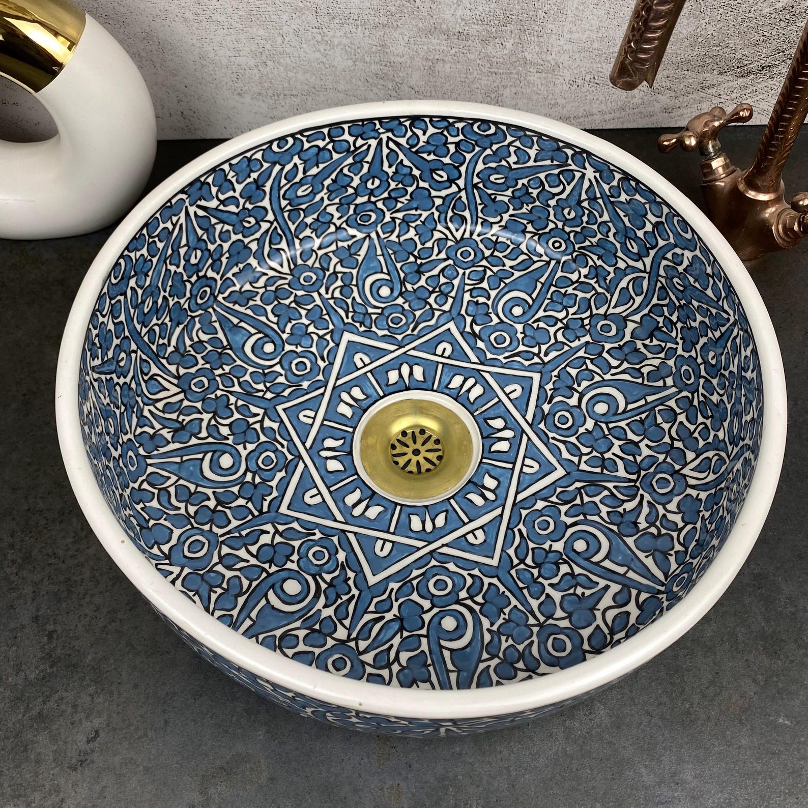 Round Modern Bathroom Wash Basin for Vanity Ceramic Porcelain Wash ...