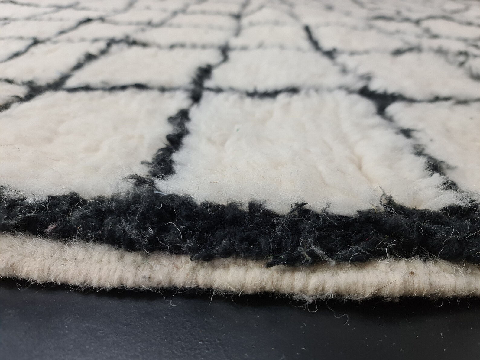 GRID MOROCCAN RUG Beniourain Handmade Grid Rug White Wool | Etsy