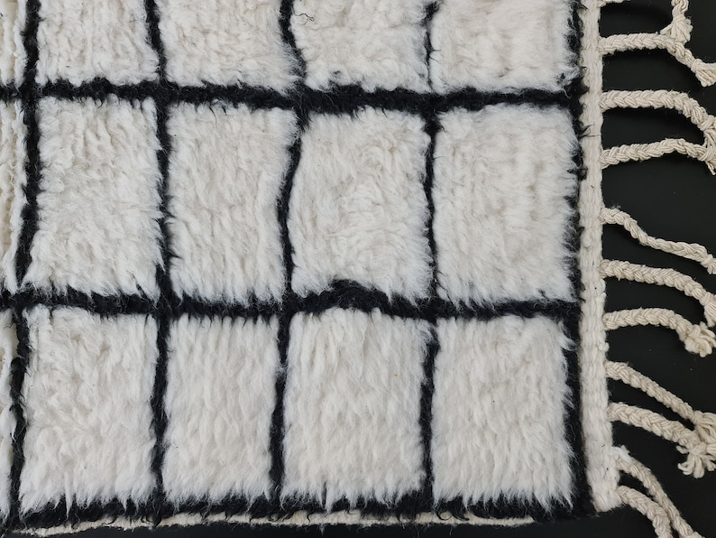 GRID MOROCCAN RUG Beniourain Handmade Grid Rug White Wool | Etsy