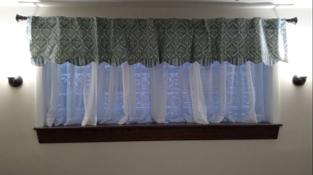 Azura rod pocket/ back tab scalloped valance. - Etsy.de