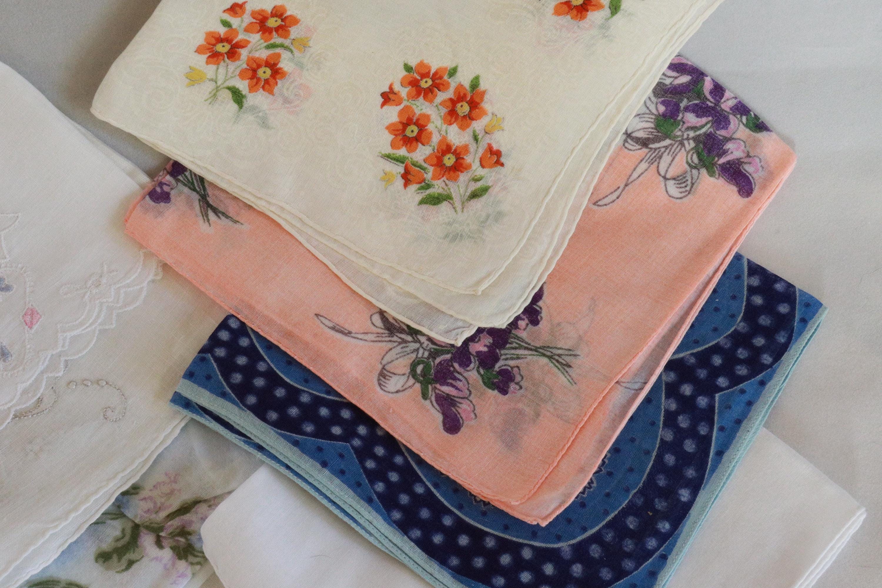 Lot of 10 Pretty Vintage Handkerchiefs for Crafts or Use - Etsy
