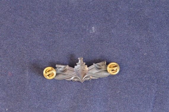 Militaria or Water Wings Vintage US Navy Surface Warfare Insignia ...