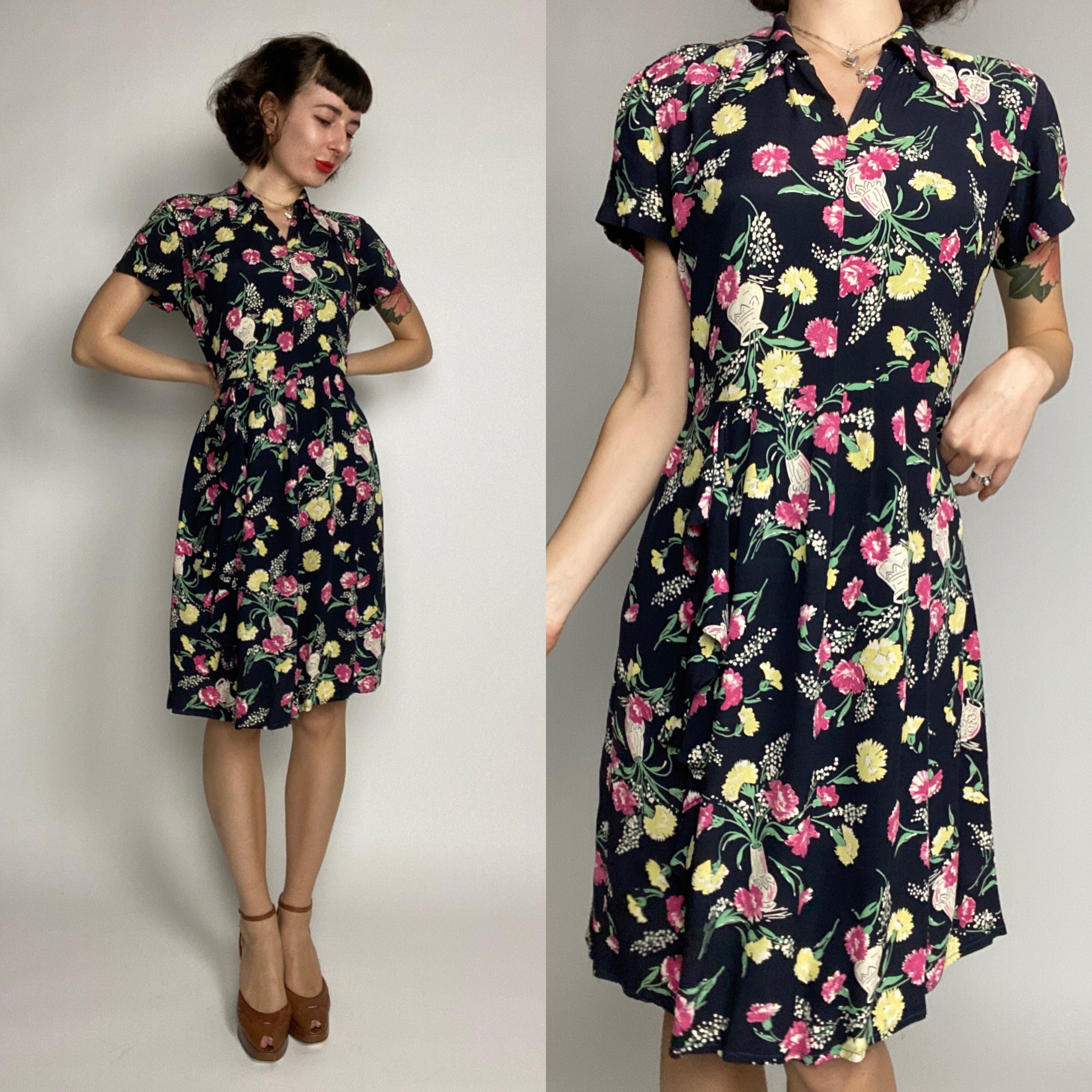 Vintage 1940s Black Floral Novelty Printed Rayon Dress as - Etsy