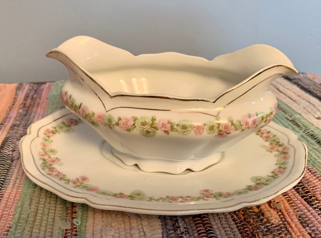 RARE FIND: the Munich Pattern Austrian China Gravy Boat and Underplate ...