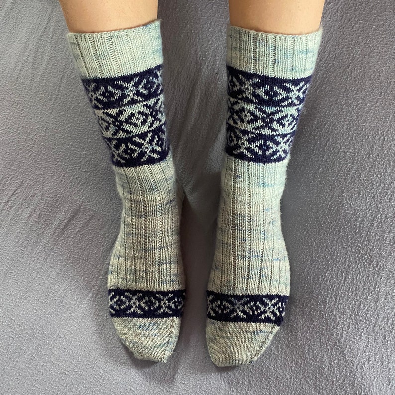 Vanillite Sock Knitting Pattern PDF Download in 3 Sizes to Fit Teenager ...